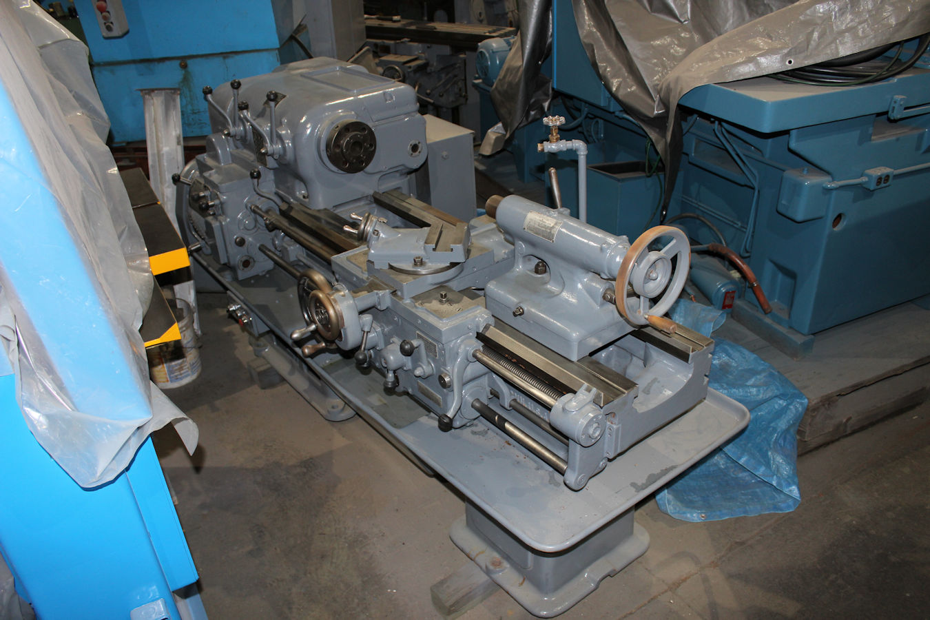 Pratt & Whitney 16" x 30"